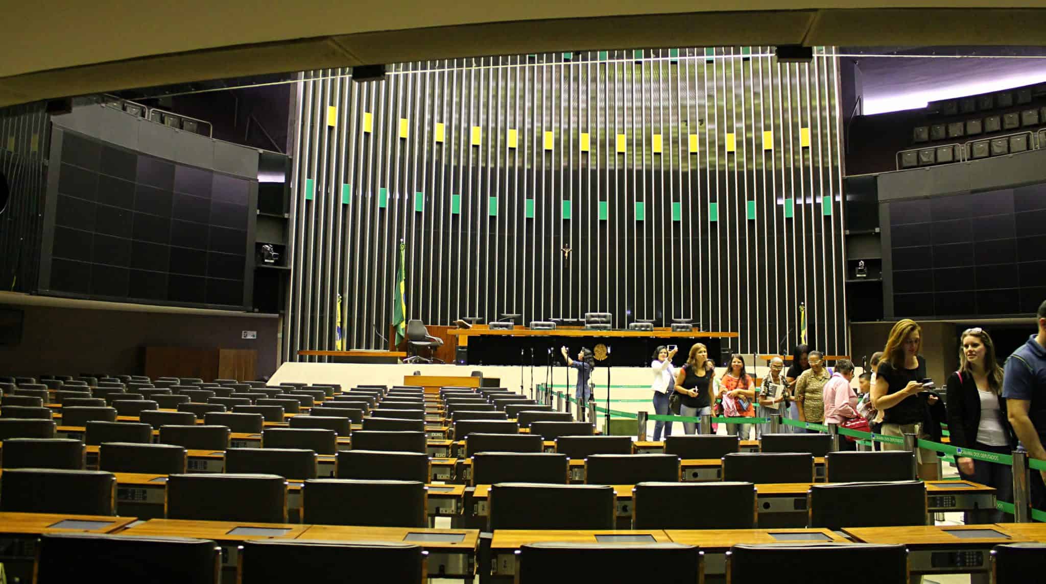 Visita ao Congresso Nacional: conhecendo a casa em um tour guiado