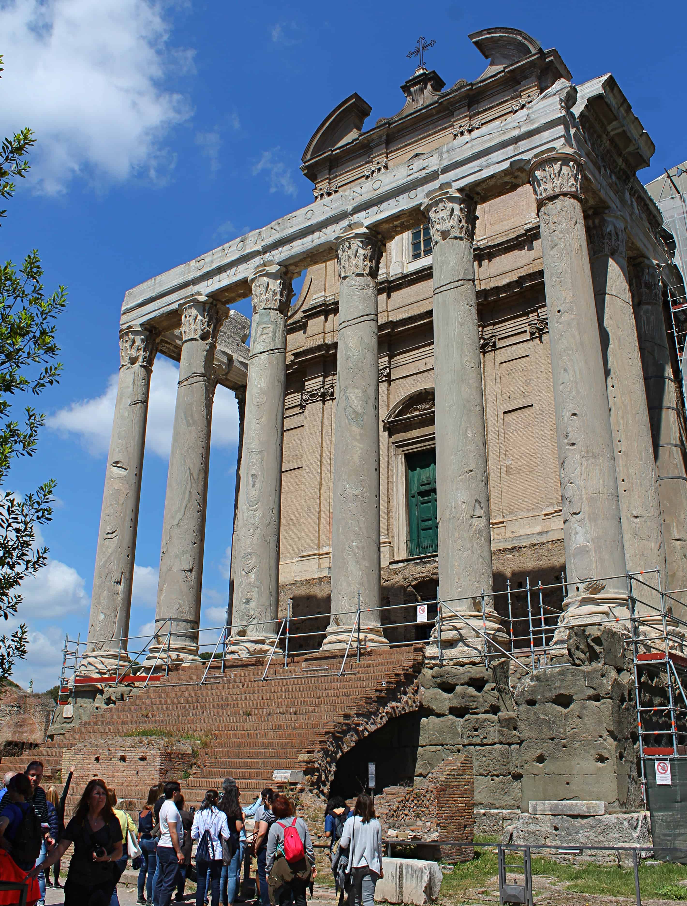 Principais atrações para visitar no Fórum Romano: um guia histórico