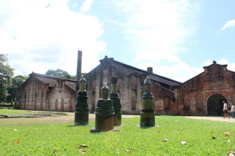 Oficina Brennand: A Cerâmica de Francisco, o mestre dos sonhos