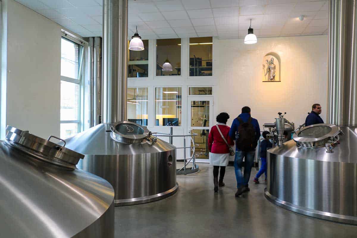 Visita à Cervejaria De Halve Maan, em Bruges [com degustação!]