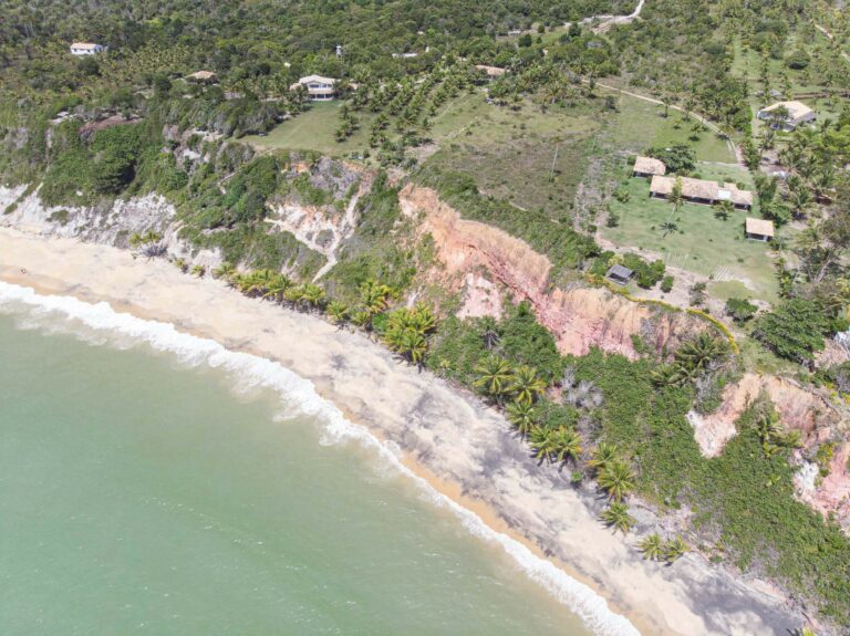 Praia do Espelho Bahia: o que fazer, onde comer, quando ir