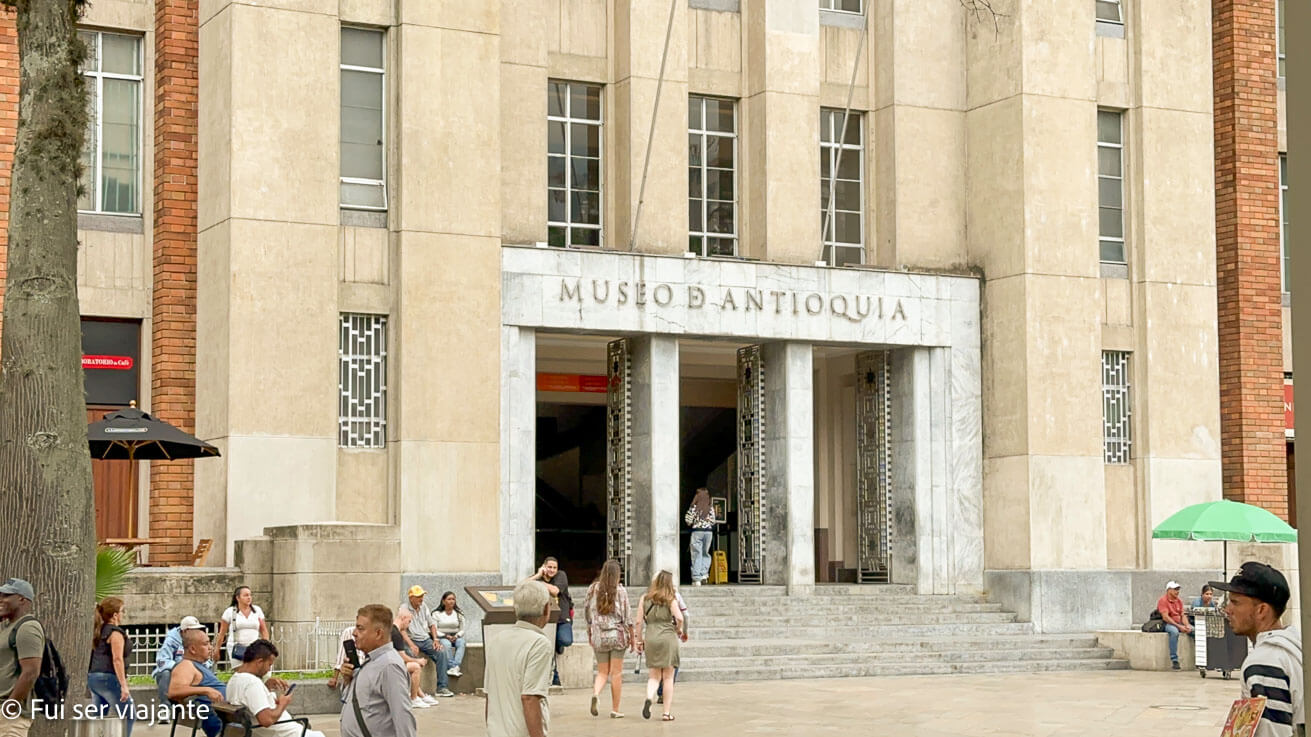 Centro de Medellín: principais pontos turísticos e roteiro