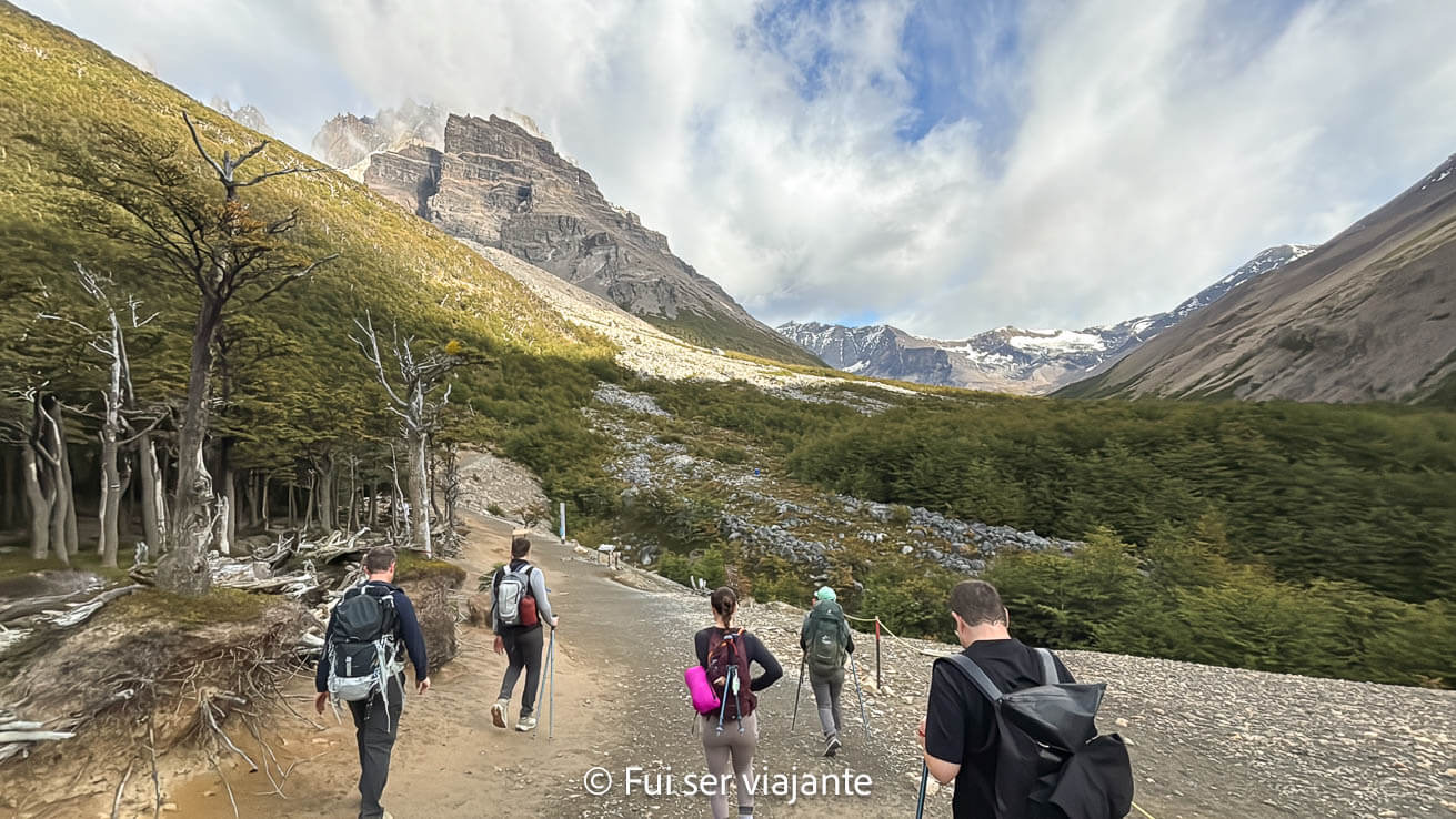 Trekking Torres del Paine: como é a trilha a Base Torres